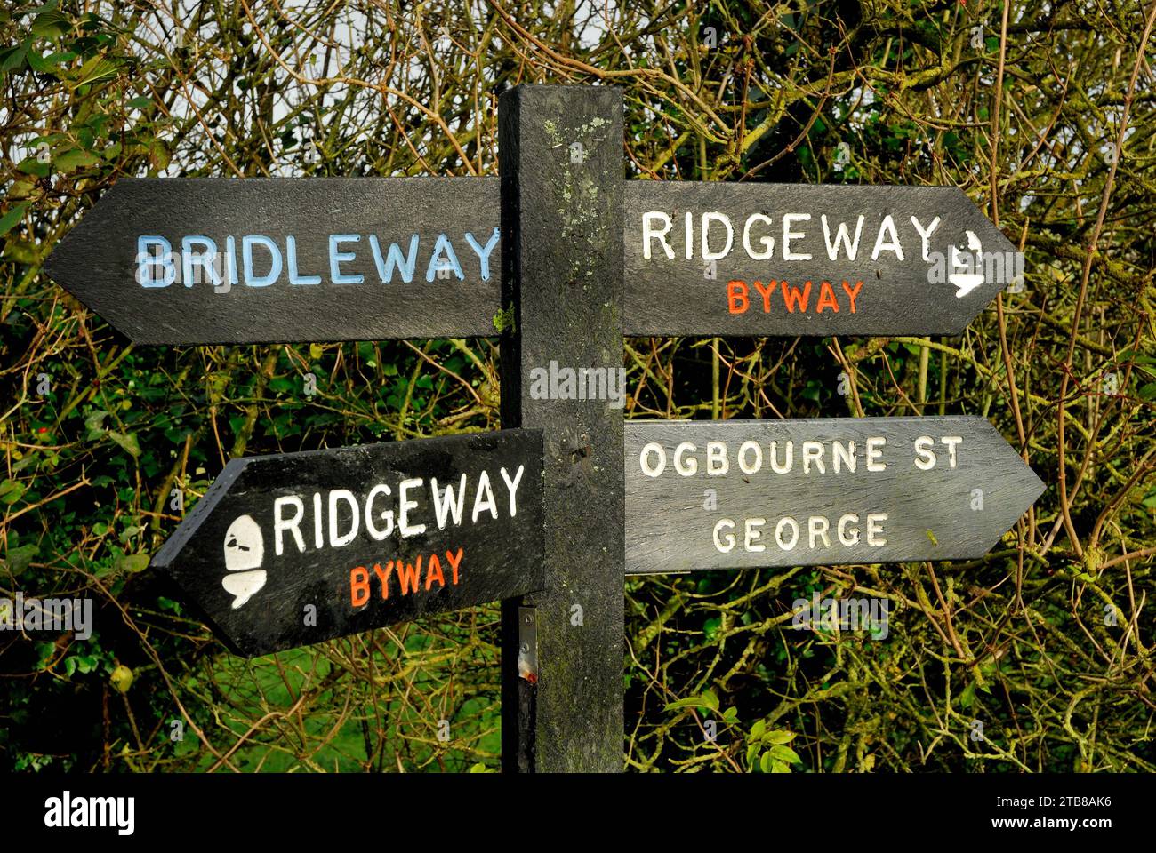 A signpost along the Ridgeway national trail in Wiltshire Stock Photo ...