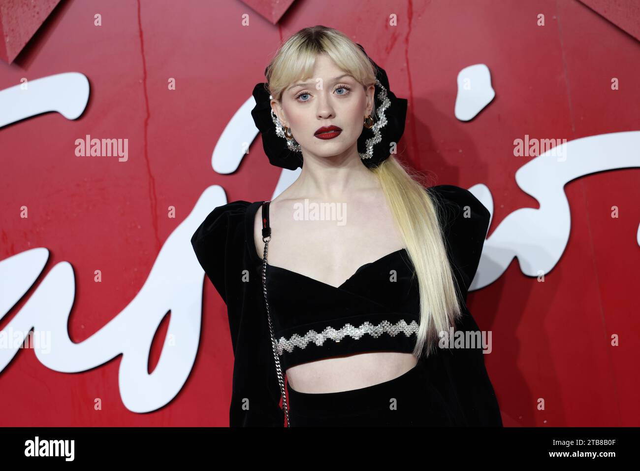 London, UK. December 4th, 2023. Singer-songwriter Maisie Peters ...