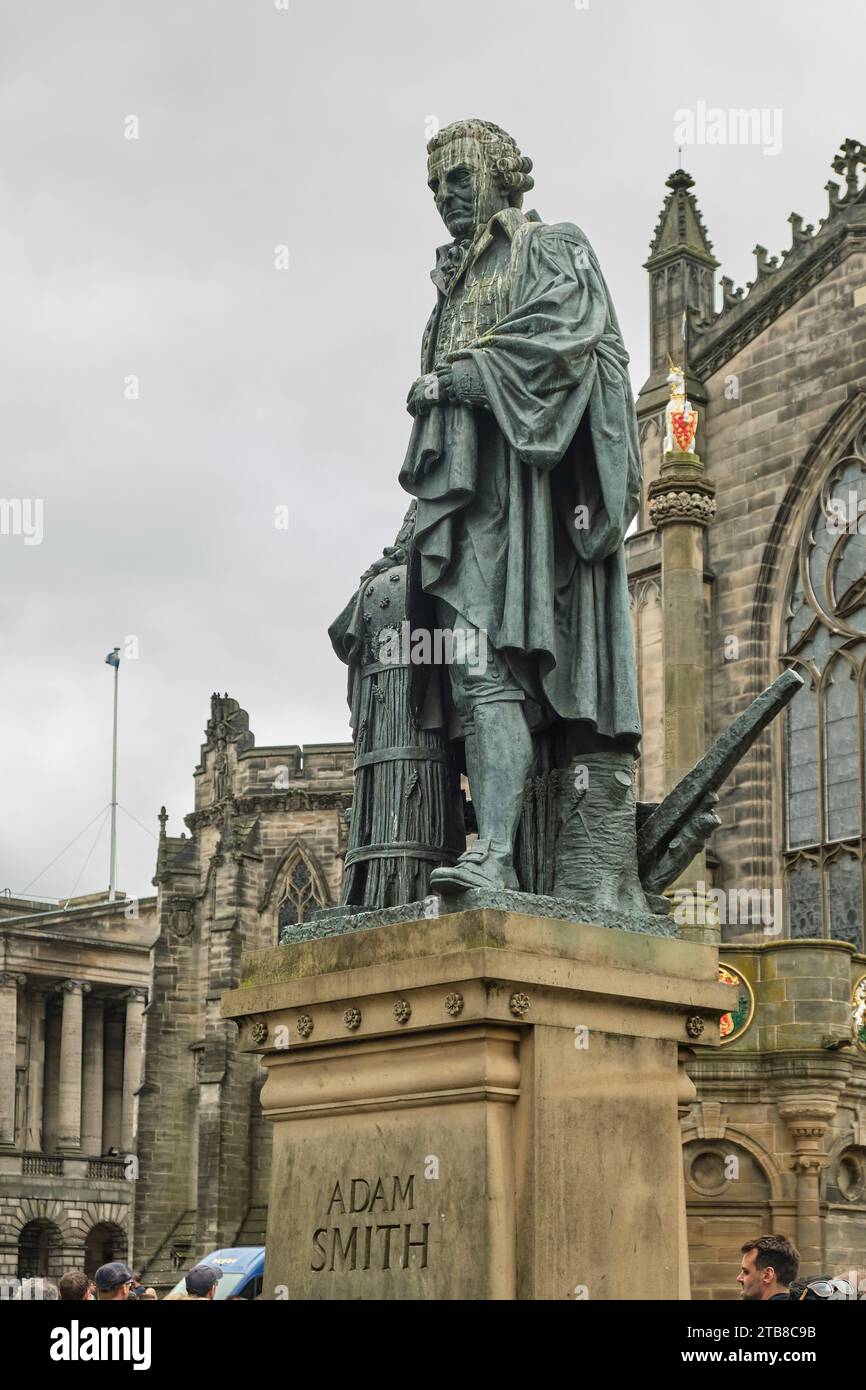Statue of Adam Smith in Edinburgh, Scotland Stock Photo - Alamy