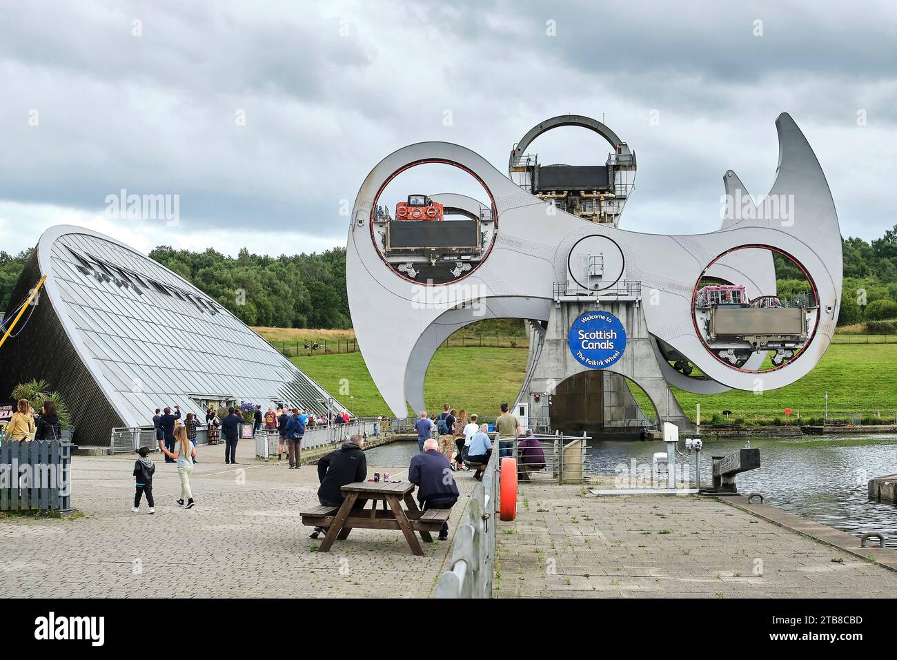 The Falkirk Wheel, a rotating boat lift, in central Scotland ...