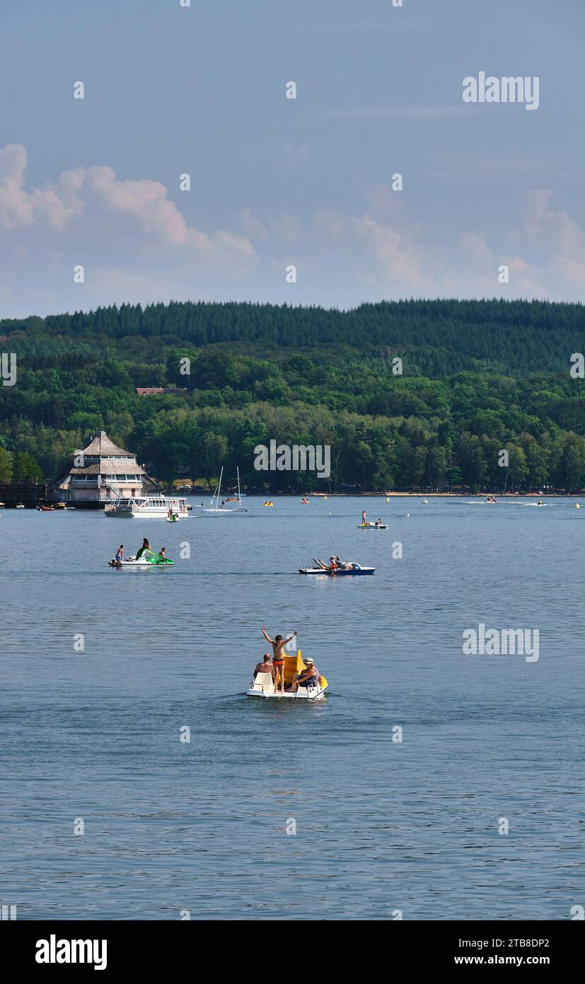 The Lac des Settons (Lake of the Settons), a reservoir in the heart of ...