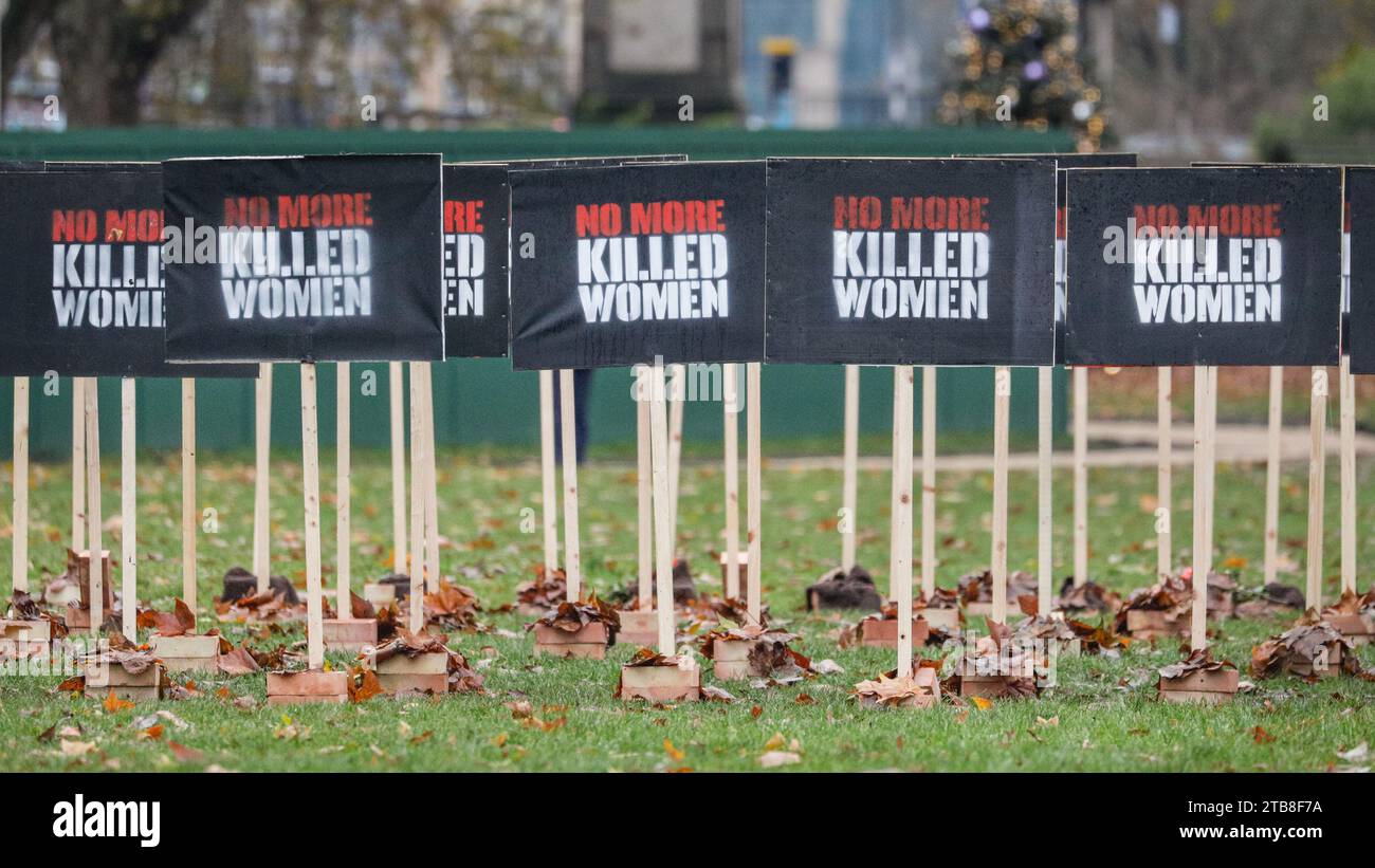 London, UK 05th Dec 2023. The signs and placards. Affected and bereaved ...