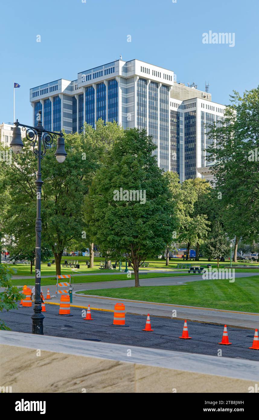 One Commerce Plaza, a Downtown Albany skyscraper, had its white marble ...