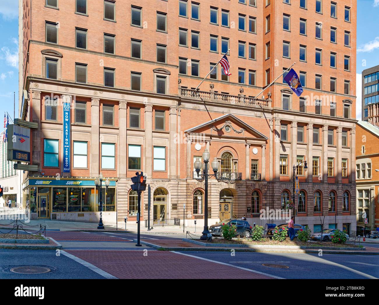 Historic 1804 façade of New York State Bank incorporated in a 1927 high ...