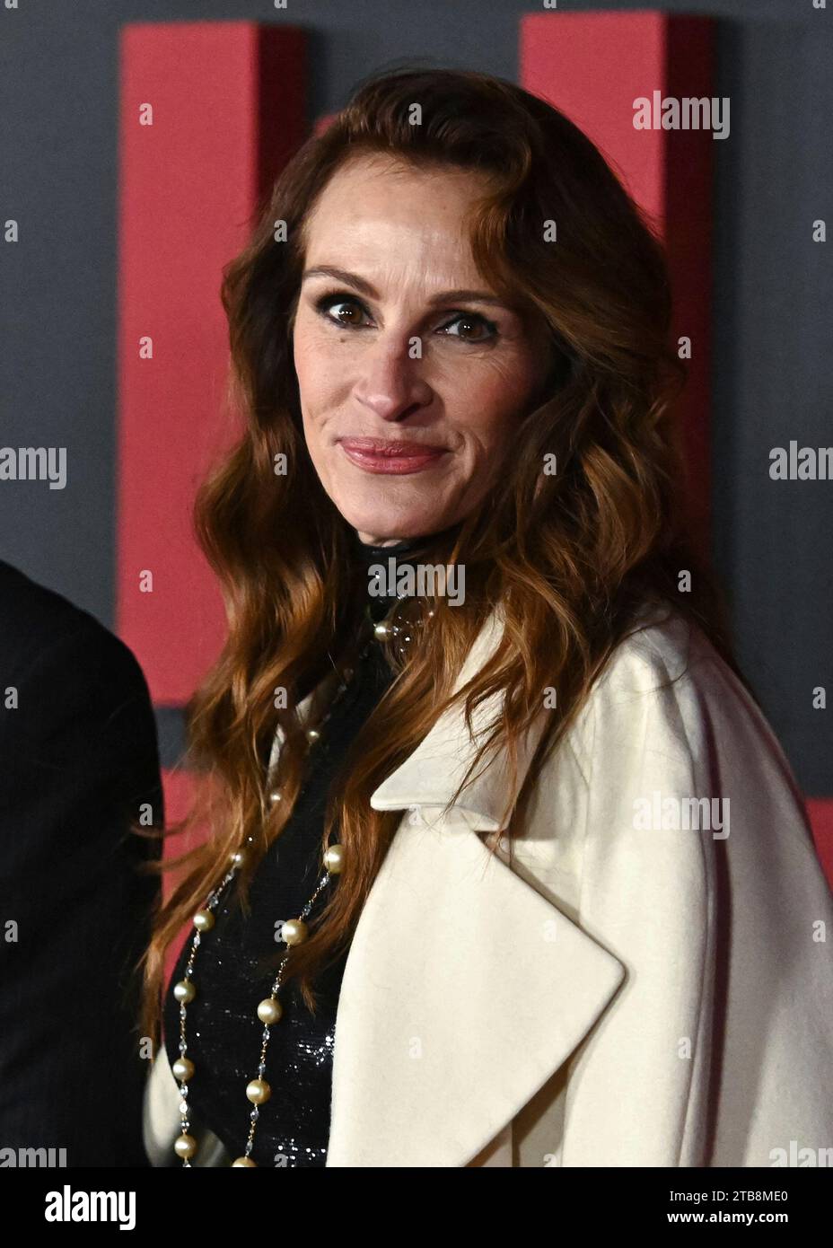 Photo by: NDZ/STAR MAX/IPx 2023 12/4/23 Julia Roberts at the premiere of 'Leave the World Behind ...