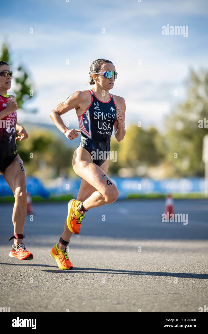 Taylor Spivey running in Pontevedra in the 2023 World Triathlon ...