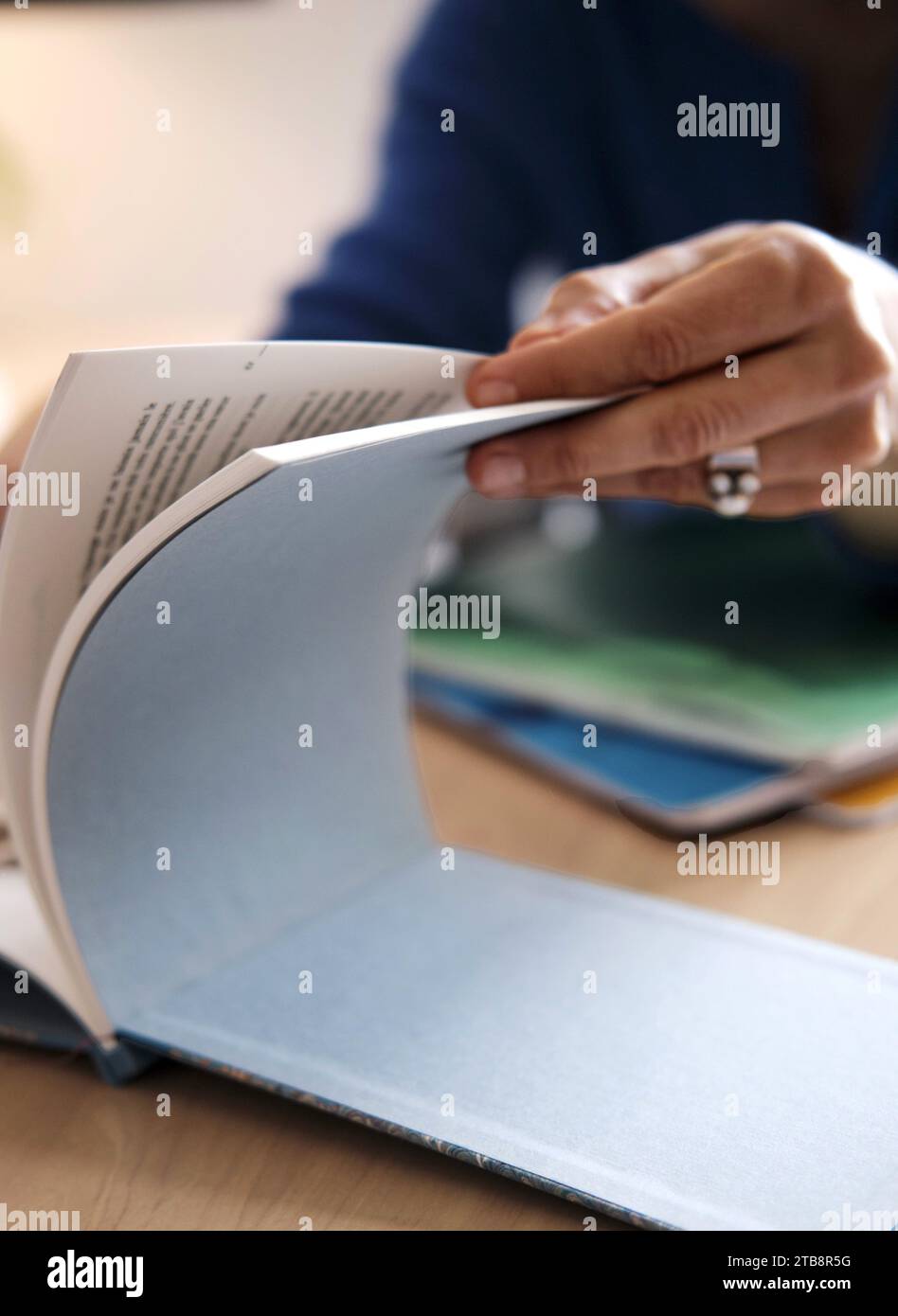 Writers of general hospital hi-res stock photography and images - Alamy