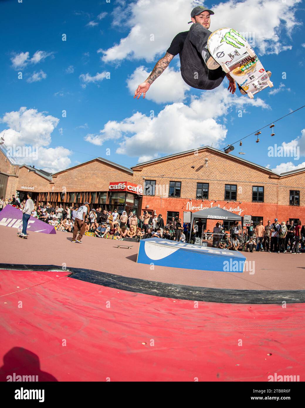 Aurelien Giraud, Skateboard World Champion in the “street” discipline ...