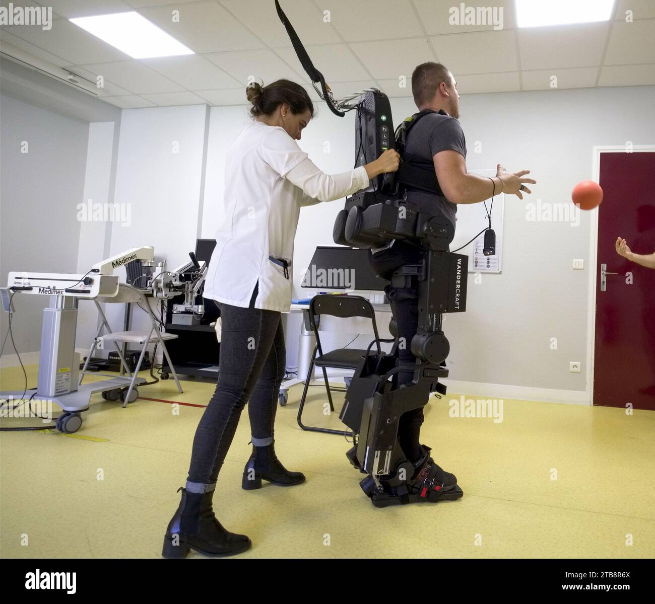 Self balancing walking exoskeleton hi-res stock photography and images ...