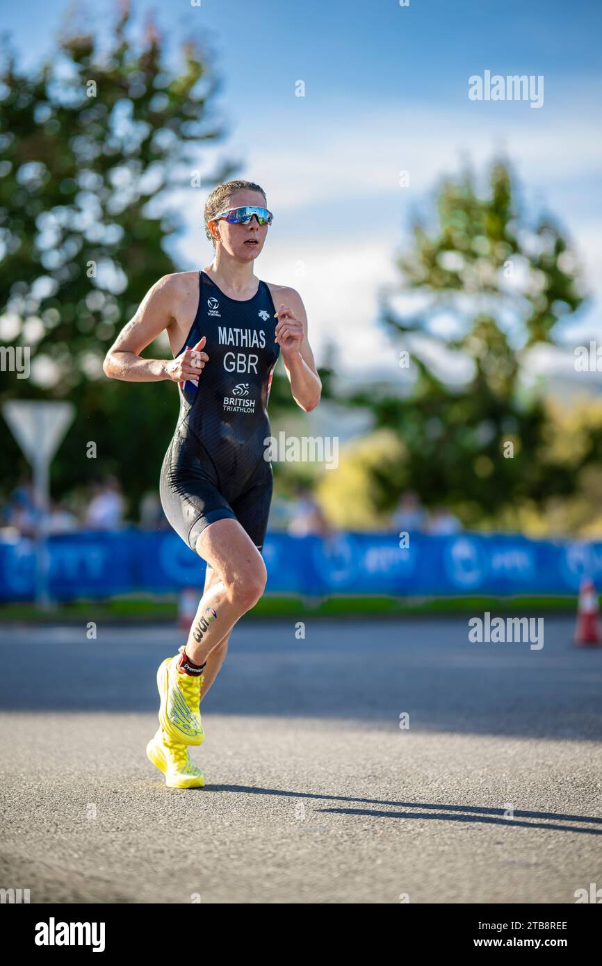 Olivia Mathias running in Pontevedra in the 2023 World Triathlon ...