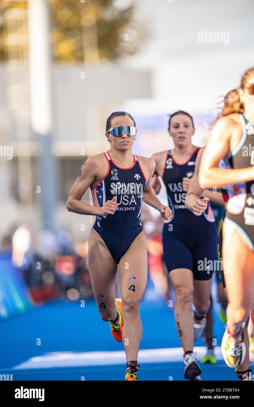 Taylor Spivey running in Pontevedra in the 2023 World Triathlon ...