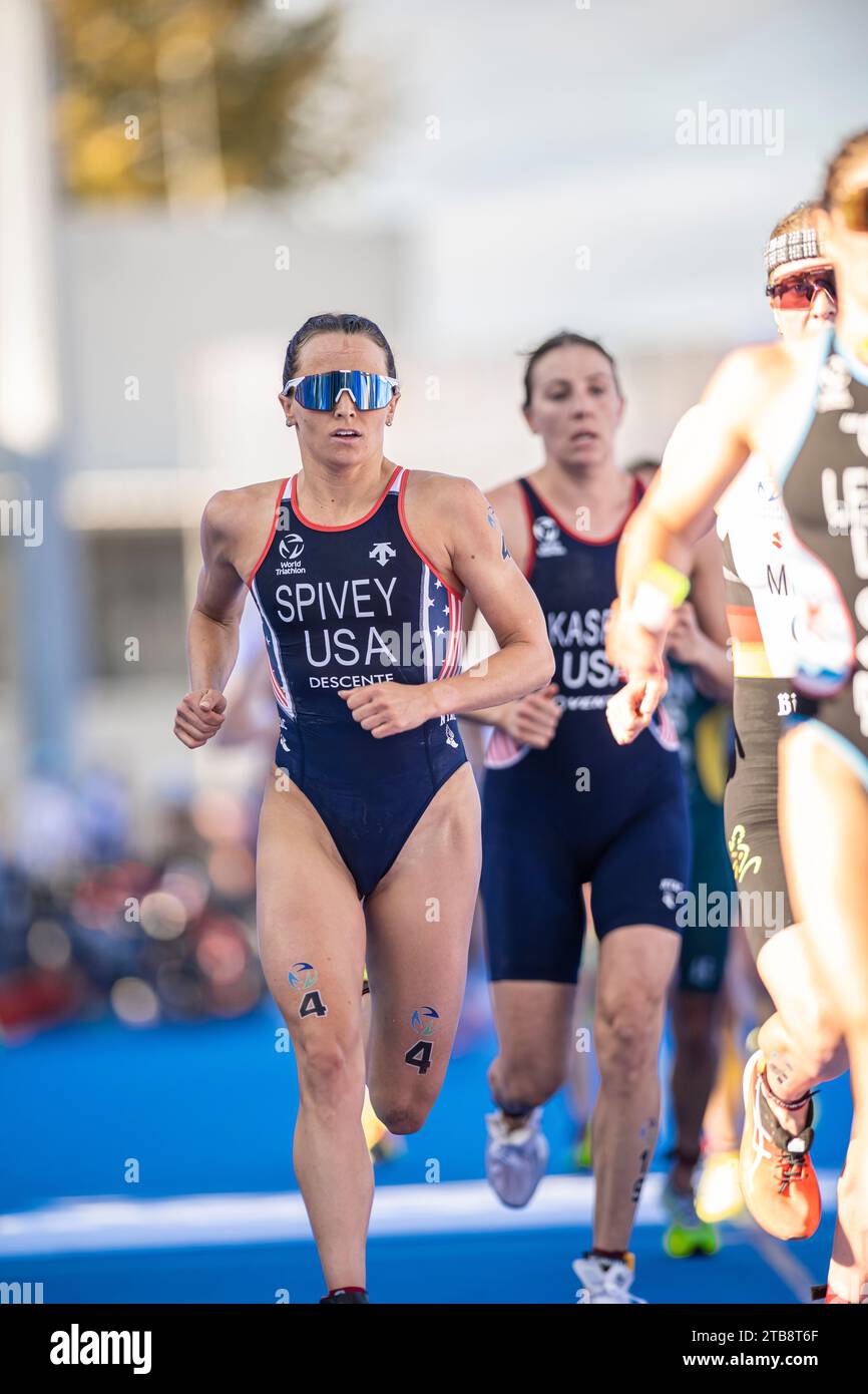 Taylor Spivey running in Pontevedra in the 2023 World Triathlon ...