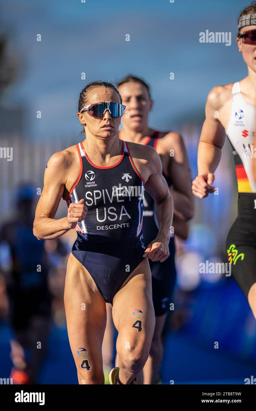 Taylor Spivey running in Pontevedra in the 2023 World Triathlon ...