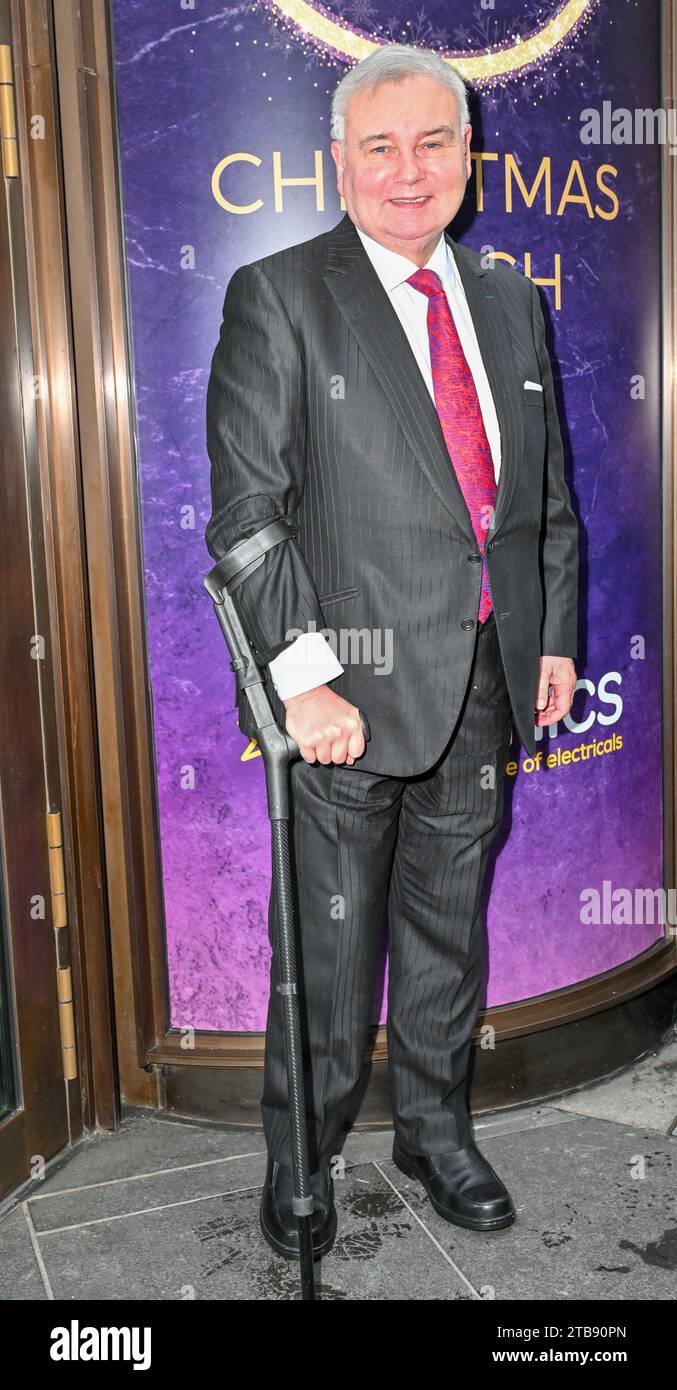 London, UK. 05th Dec, 2023. Eammon Holmes attends The TRIC (Television ...