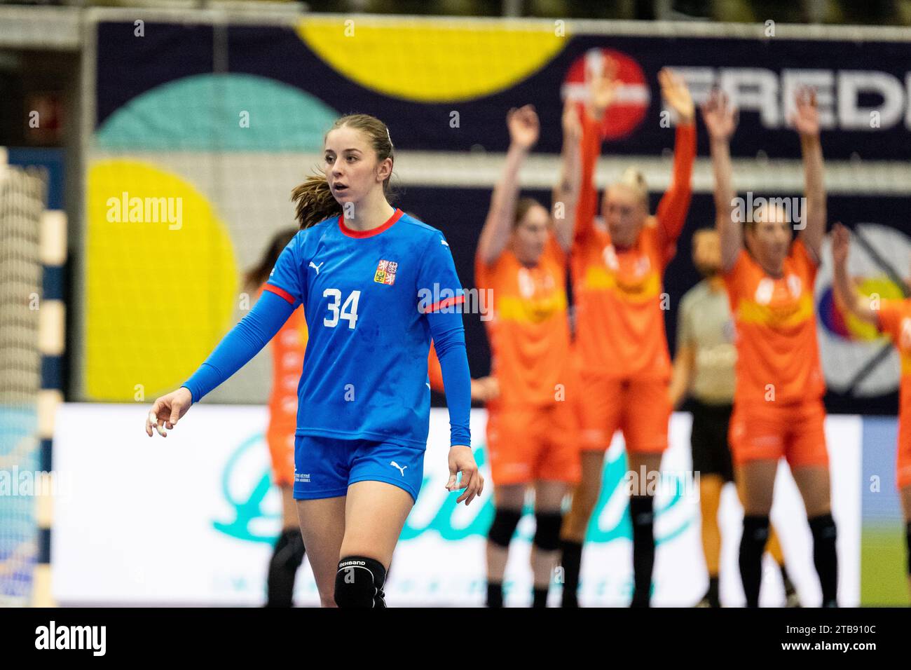 Julie holland hi-res stock photography and images - Alamy