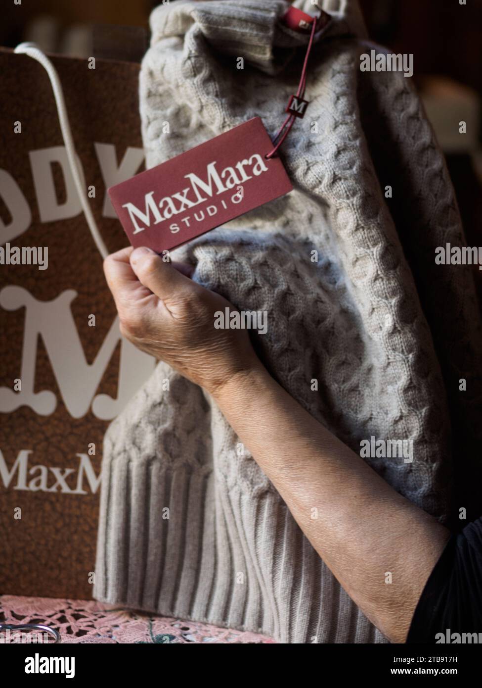 Teddy Ten Max Mara studio sweater packaging retail fashion design ...