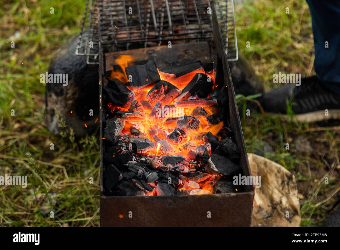 Ember brazier hi-res stock photography and images - Alamy