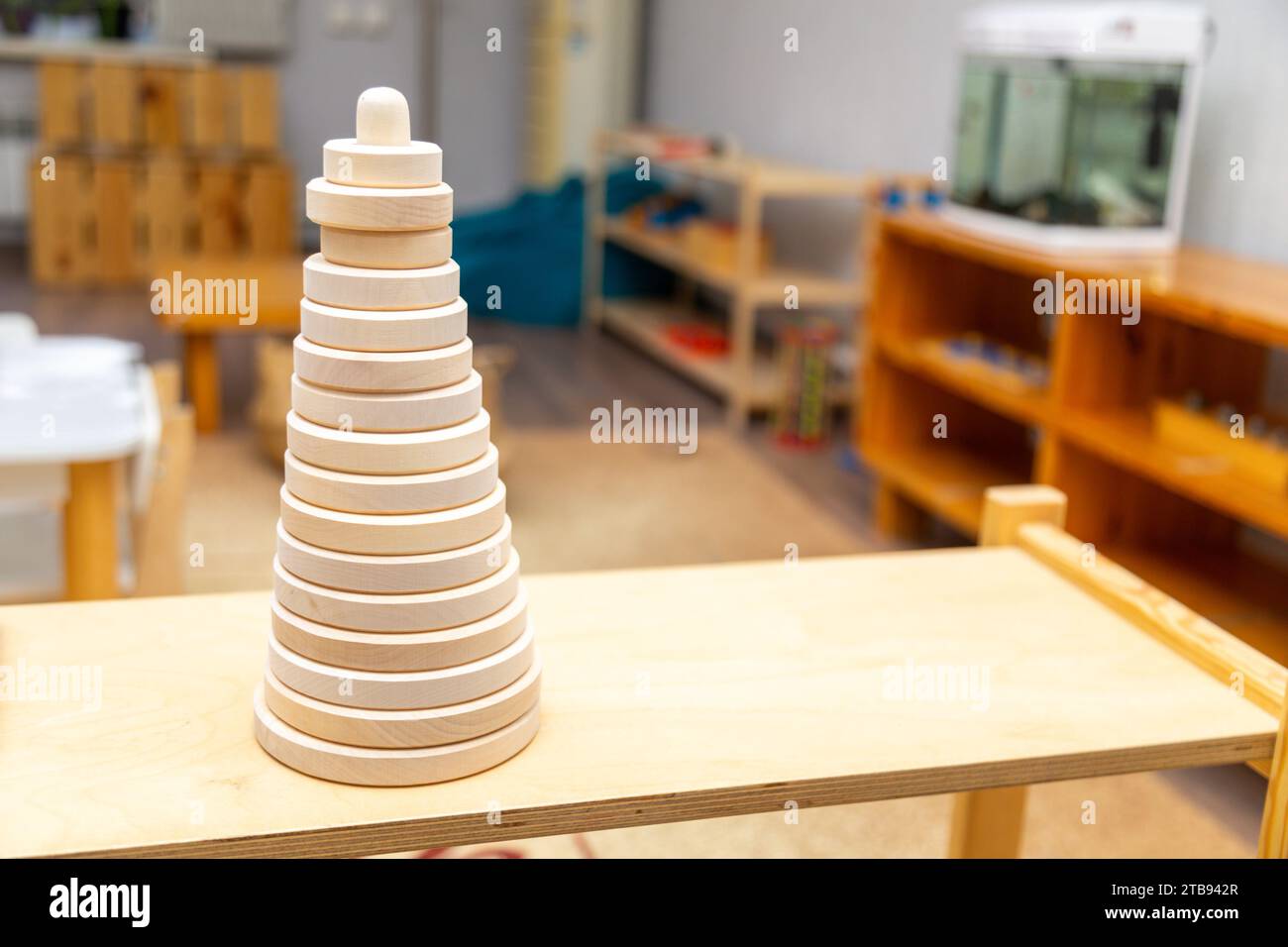 Circle shape for kindergarten hi-res stock photography and images - Alamy