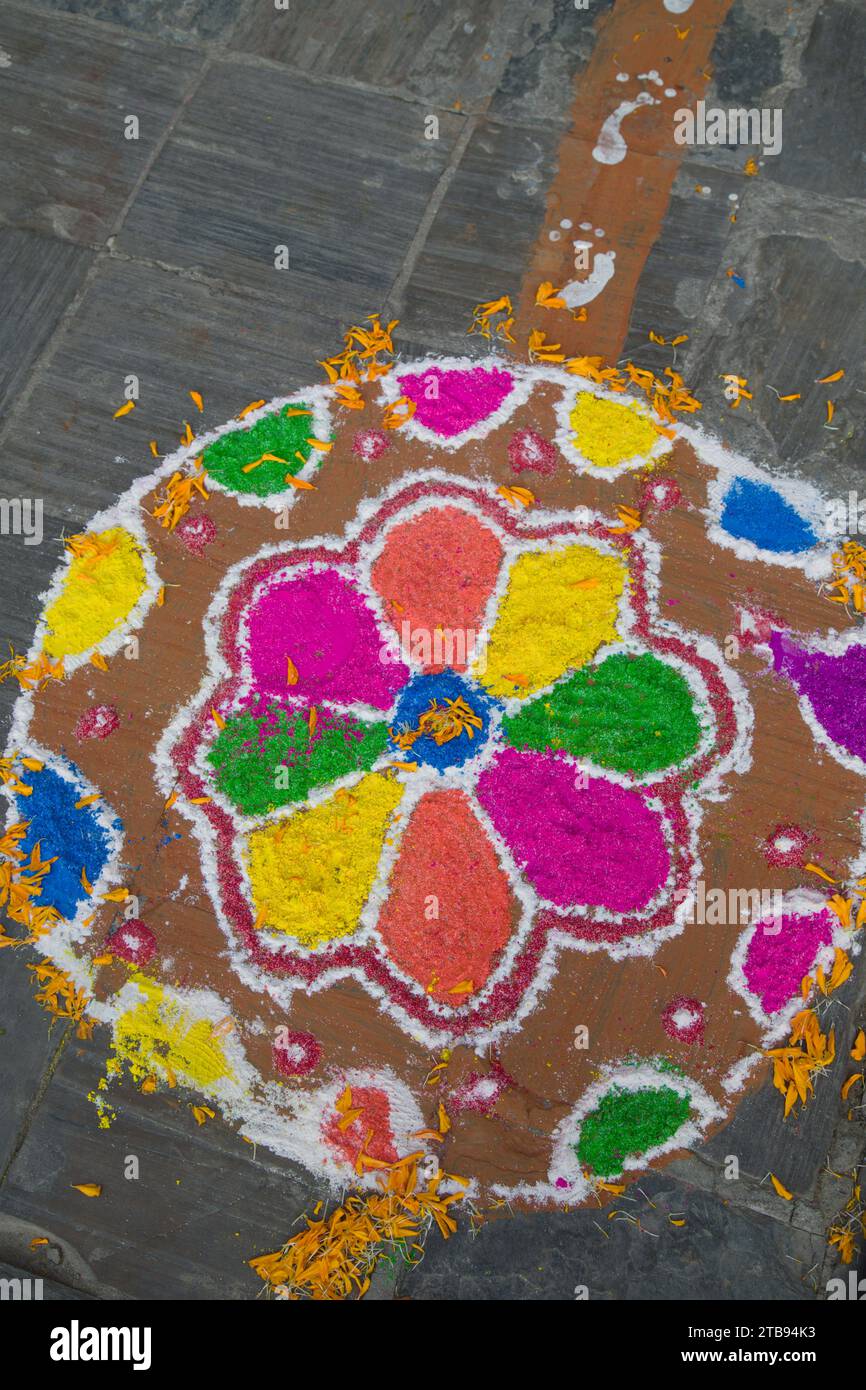 Nepal mandala hi-res stock photography and images - Alamy