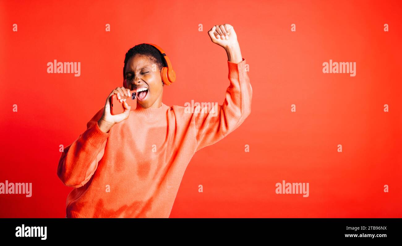 African american person singing dancing hi-res stock photography and ...