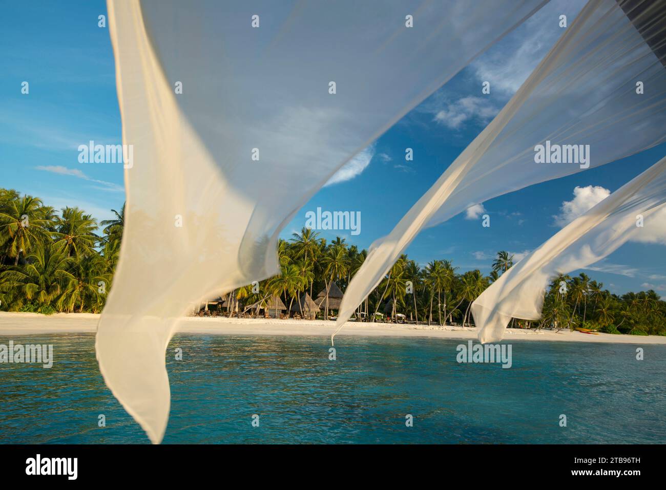 Curtains blowing hi-res stock photography and images - Alamy