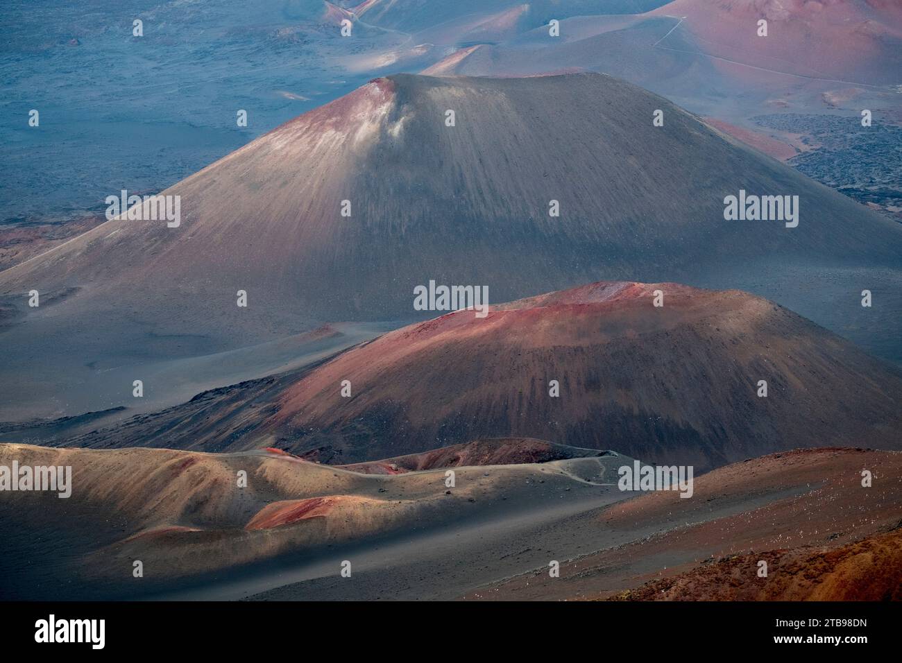 Shield volcano hawaii hi-res stock photography and images - Alamy