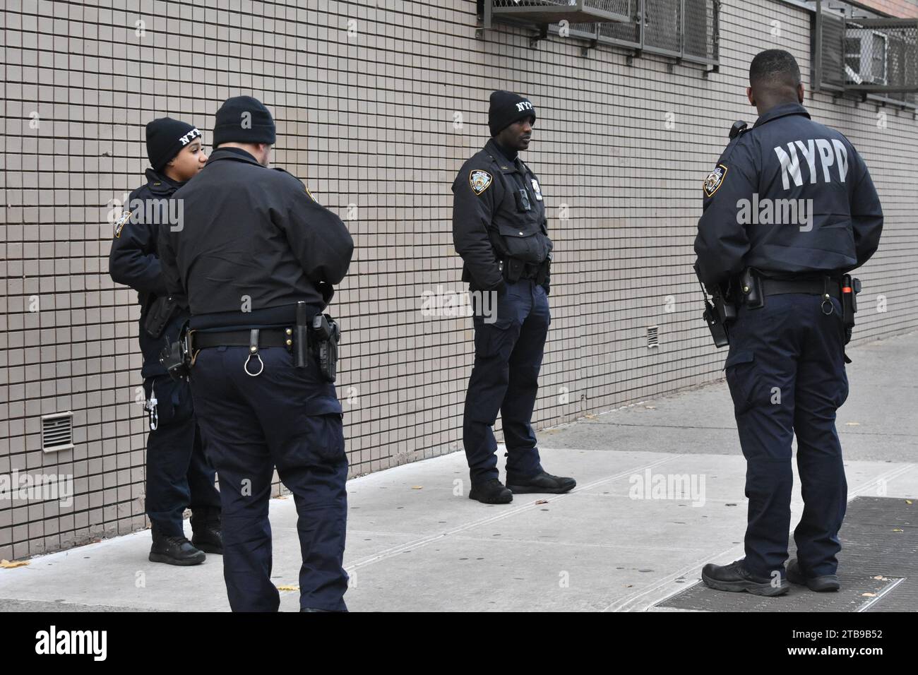 Brooklyn, New York, USA. 5th Dec, 2023. (NEW) 15-year-old stabbed ...