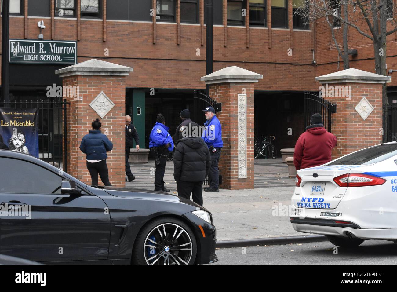 Brooklyn, New York, USA. 5th Dec, 2023. (NEW) 15-year-old stabbed ...