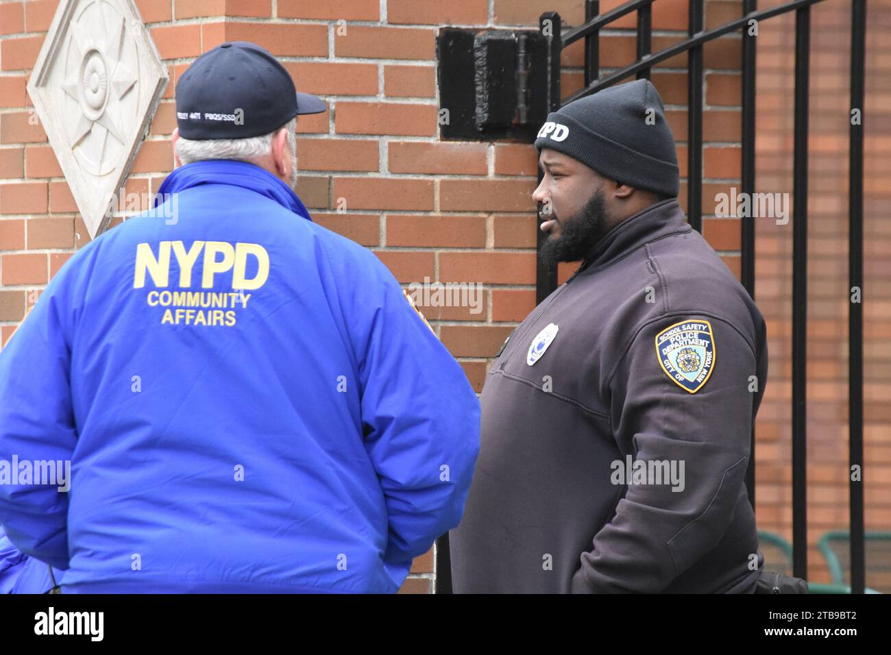 Brooklyn, New York, USA. 5th Dec, 2023. (NEW) 15-year-old stabbed ...