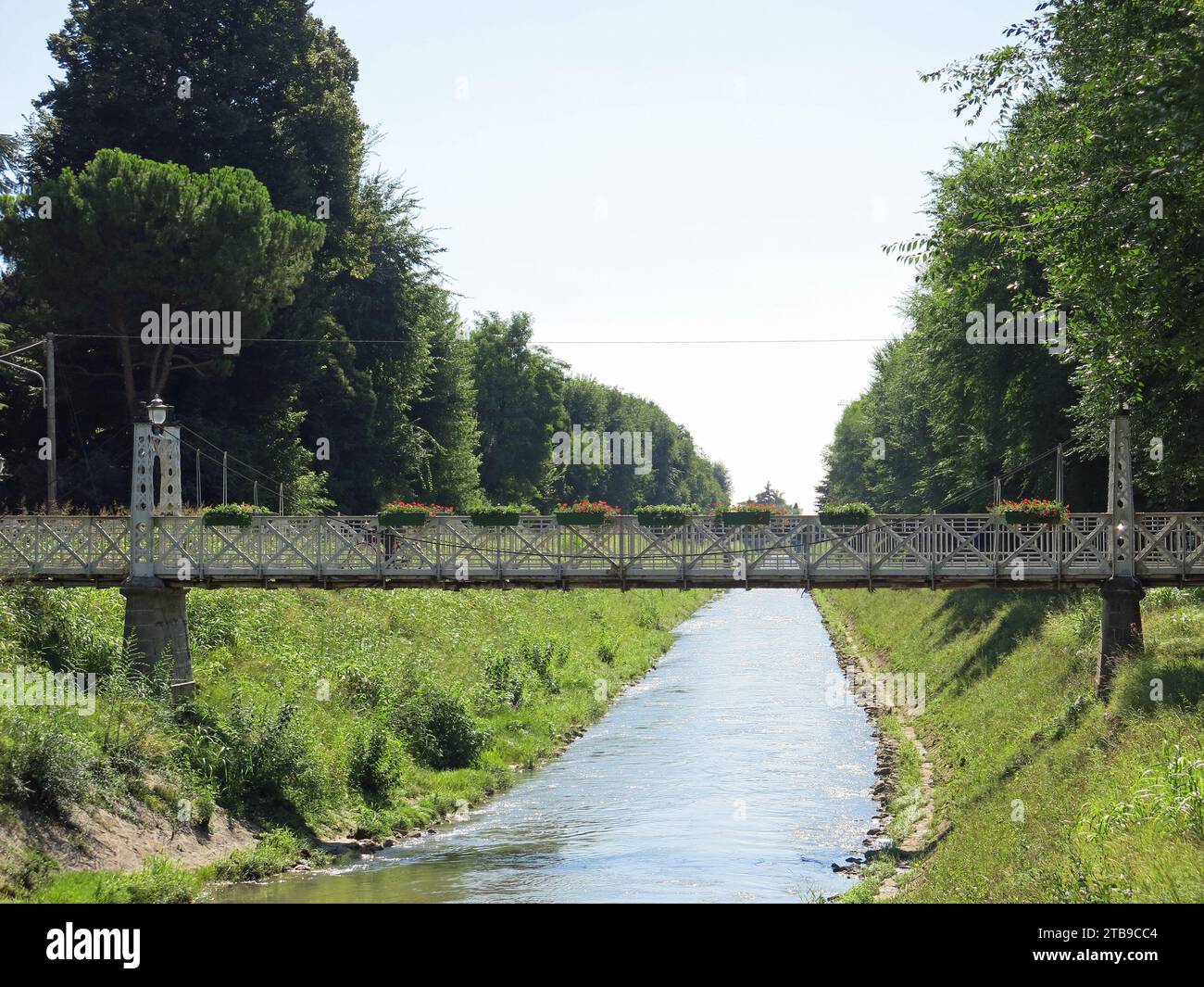 Ponte di ferro hi-res stock photography and images - Alamy