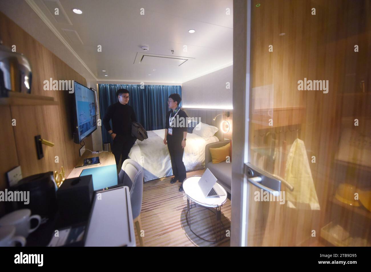 Aida modu hi-res stock photography and images - Alamy