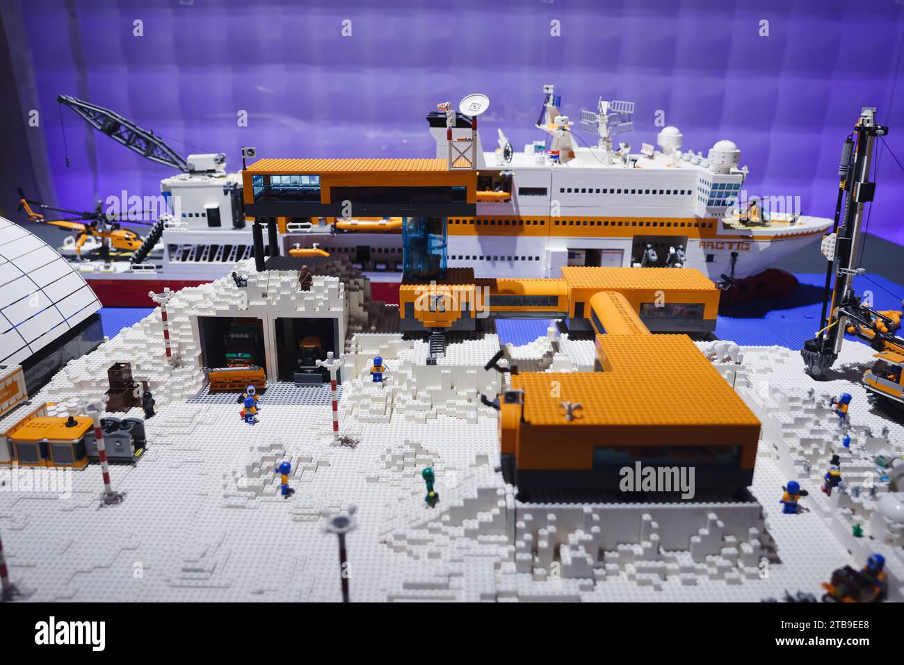 Museo diorama hi-res stock photography and images - Alamy