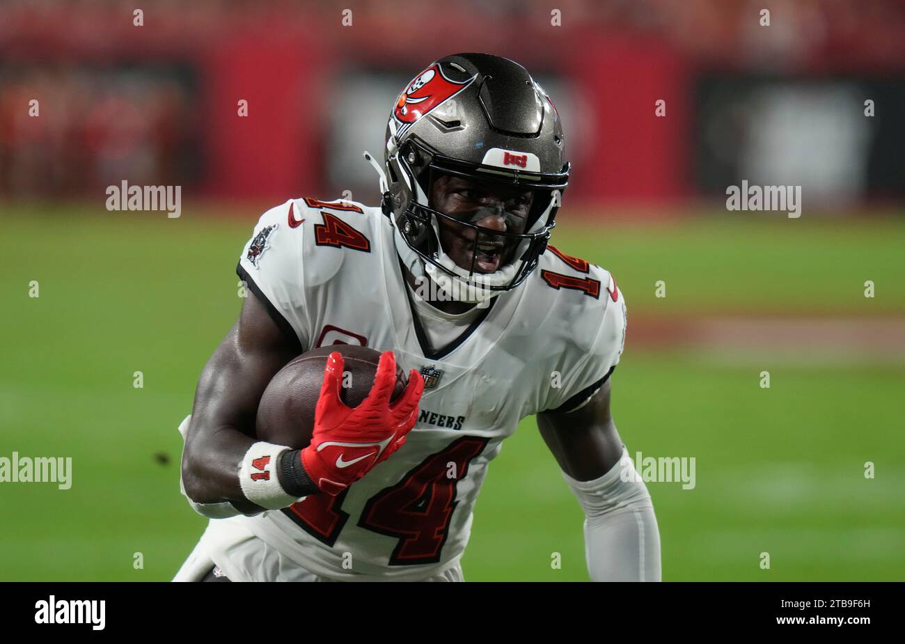 Tampa Bay Buccaneers wide receiver Chris Godwin (14) against the ...
