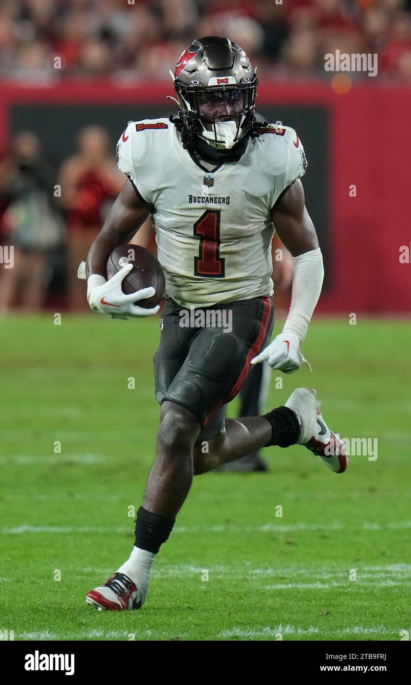Tampa Bay Buccaneers running back Rachaad White (1) against the ...
