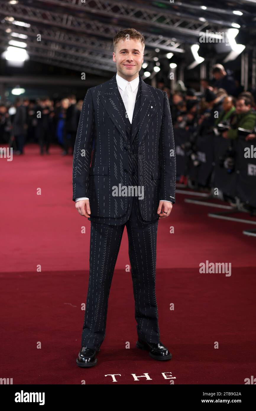 Ed McVey poses for photographers upon arrival at the premiere for 'The ...