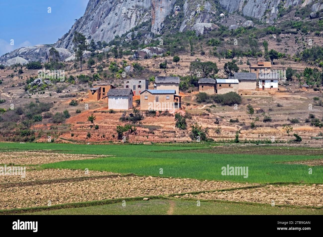Village on hillside hi-res stock photography and images - Alamy