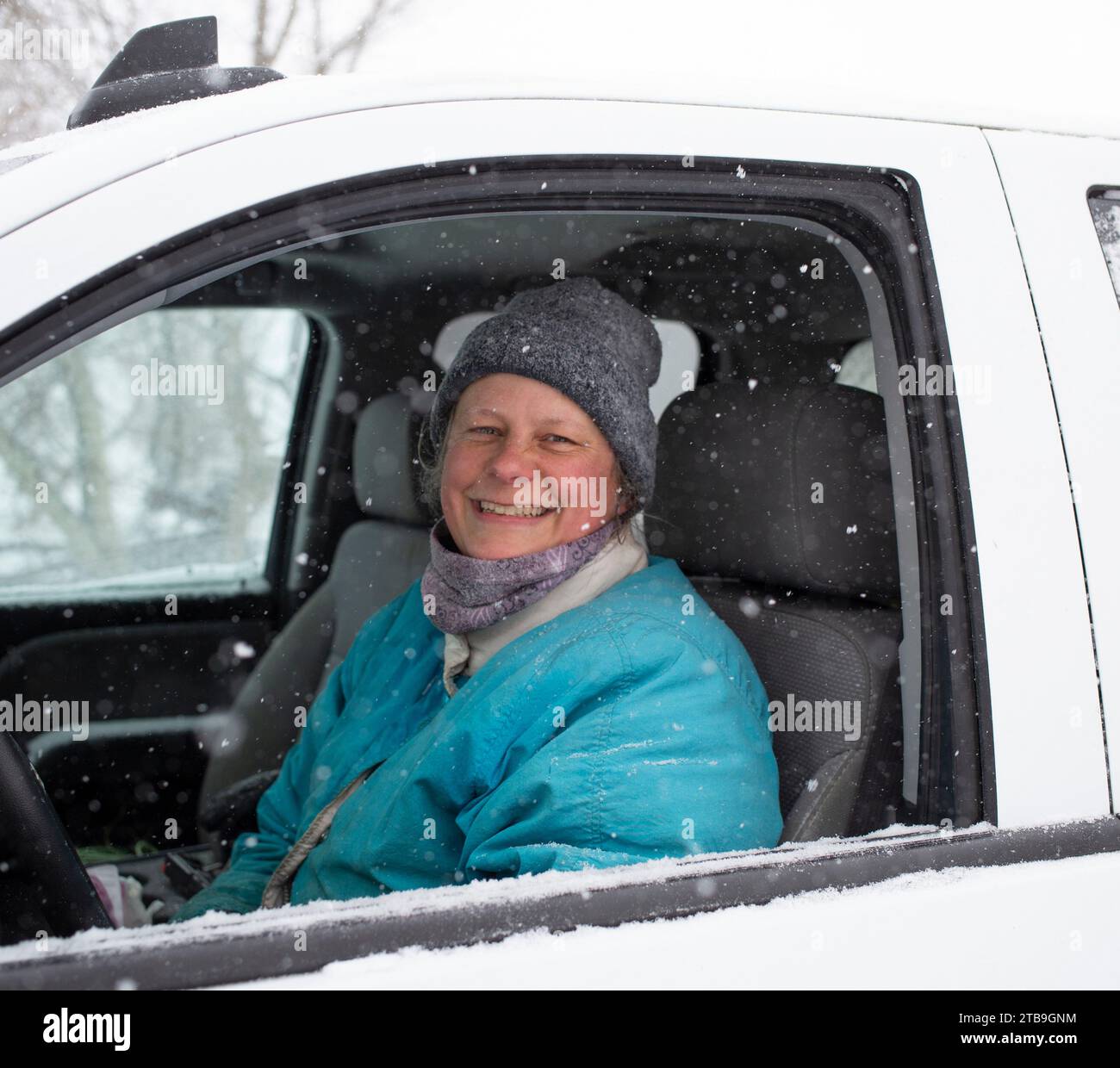 Mature head in car hi-res stock photography and images - Alamy
