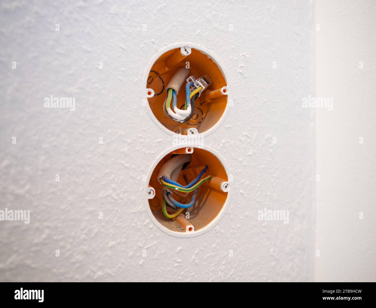 Domestic electrical installation hi-res stock photography and images ...