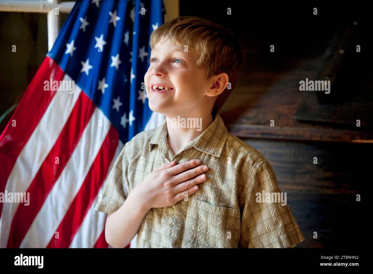 Boy singing patriotic hi-res stock photography and images - Alamy