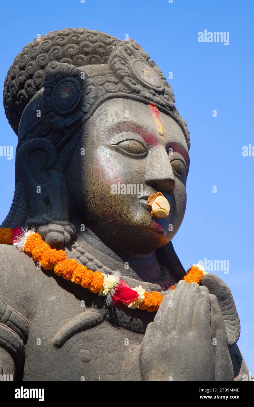Garuda statue hi-res stock photography and images - Alamy