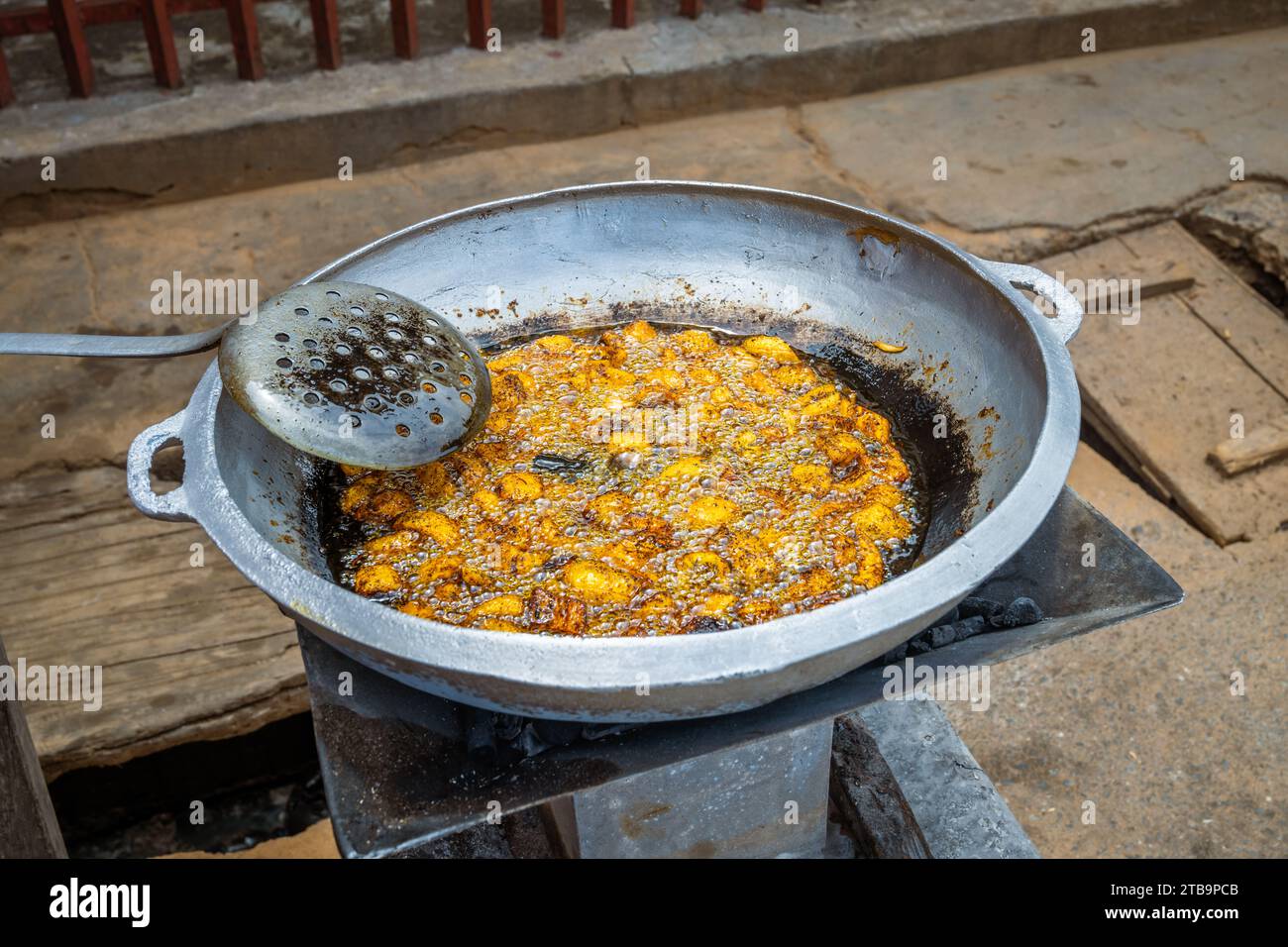 Plantain fried africa hi-res stock photography and images - Alamy