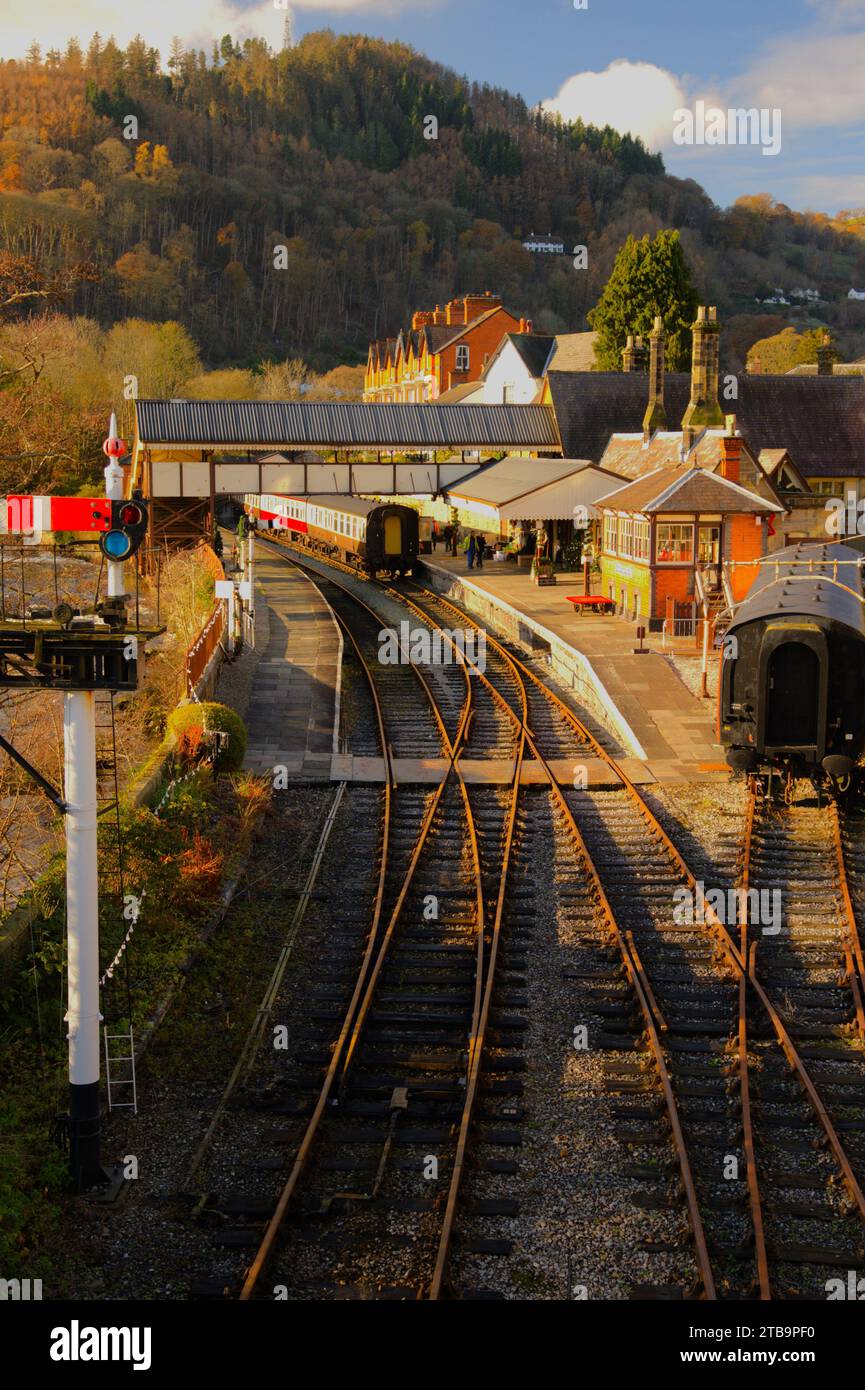 The Llangollen Steam Railway station at Llangollen, Denbighshire WALES ...