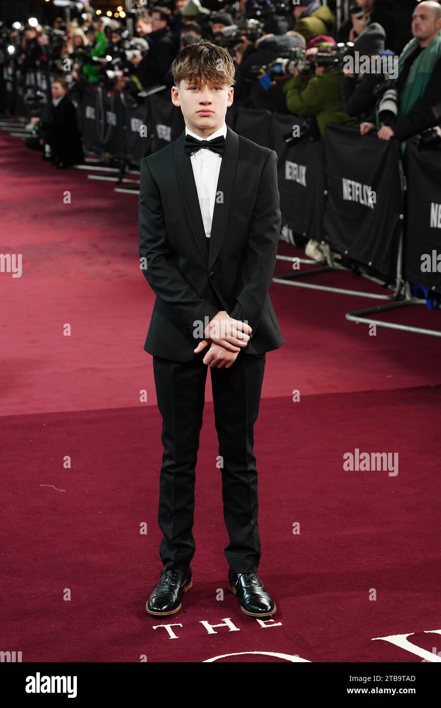 Fflyn Edwards arrives for the Crown finale celebration at the Royal ...