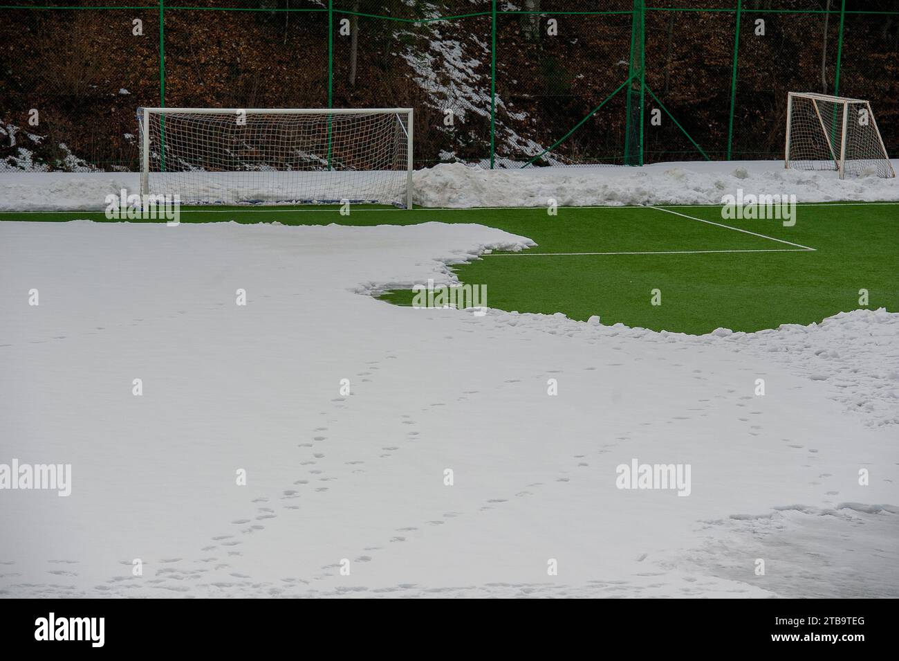 Cold football hi-res stock photography and images - Alamy