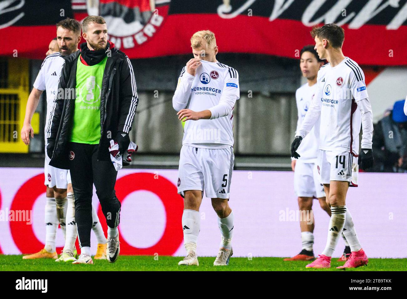 Kaiserslautern, Germany. 05th Dec, 2023. Soccer: DFB Cup, 1. FC ...