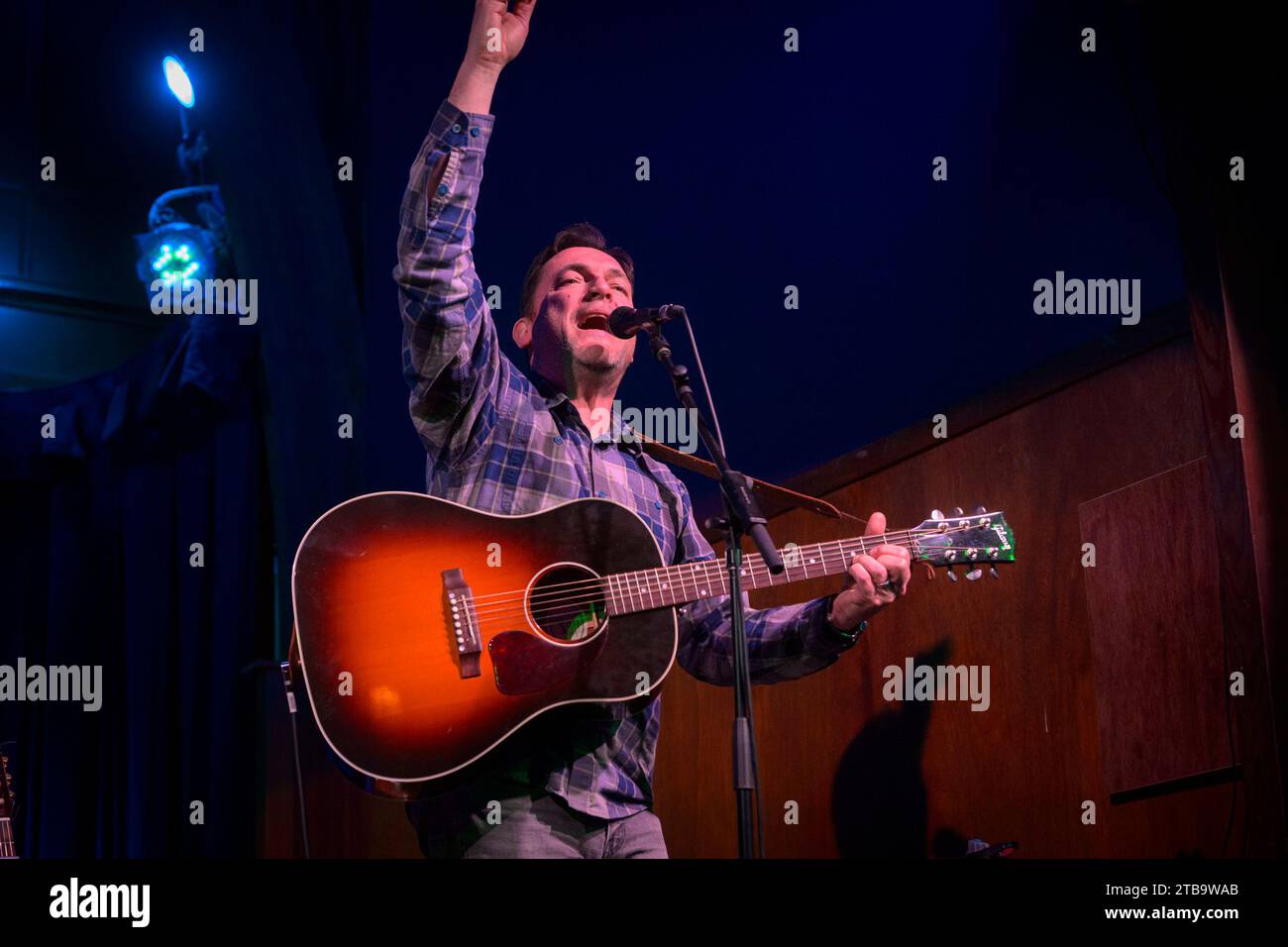Singer, songwriter, Chris Ronald, in concert, Rogue Folk Club Stock ...