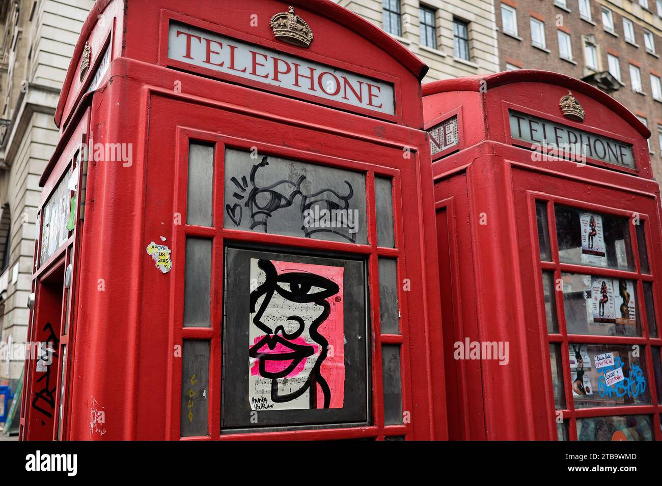 Red central drawing hi-res stock photography and images - Alamy