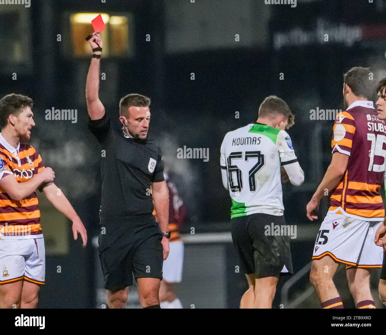 Straight red card hi-res stock photography and images - Alamy