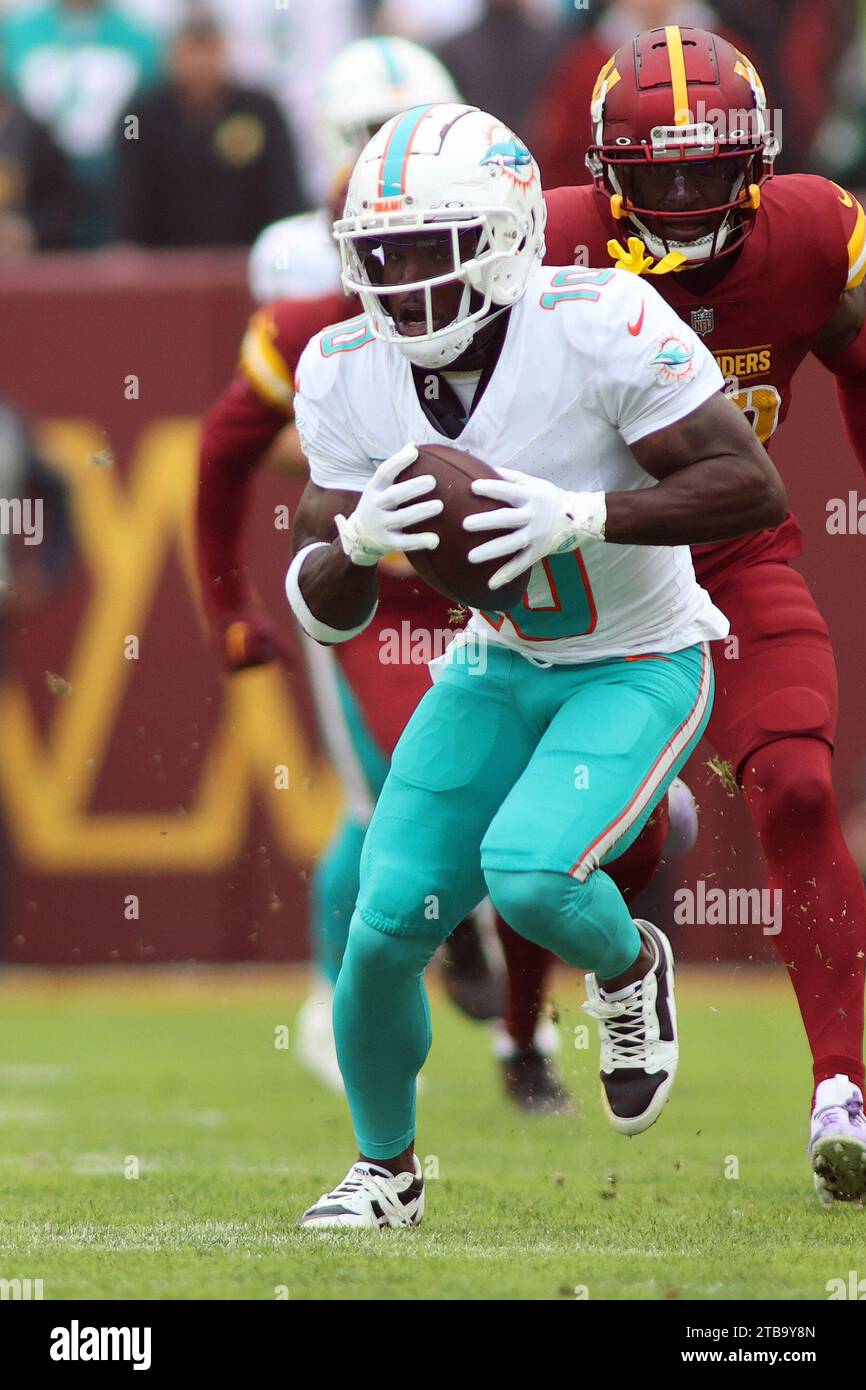 Miami Dolphins wide receiver Tyreek Hill (10) runs during an NFL ...