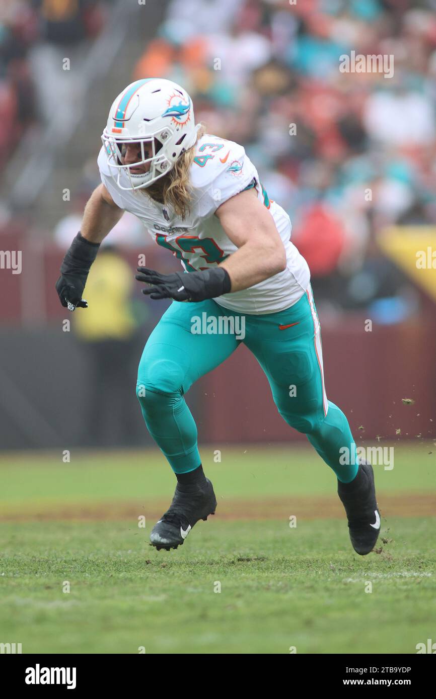 Miami Dolphins linebacker Andrew Van Ginkel (43) runs during an NFL ...